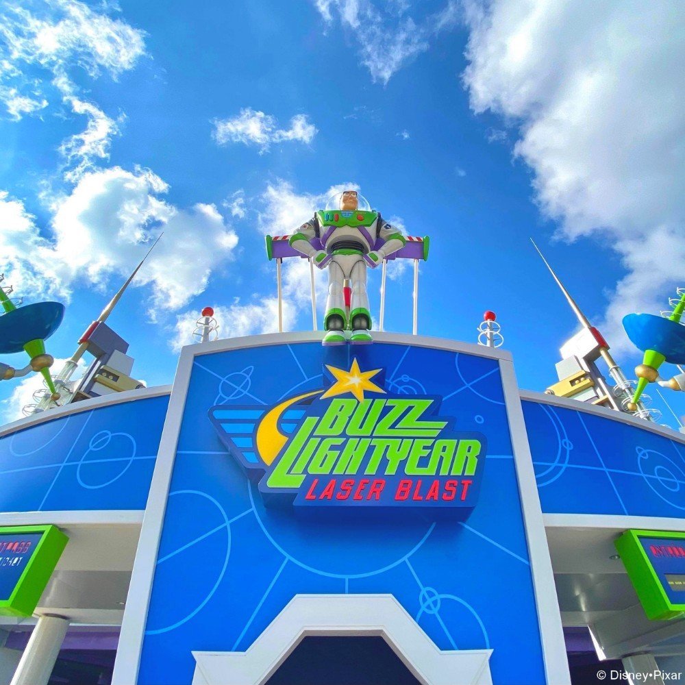 Buzz Lightyear Laser Blast - Magicalholidays.nl - Disneyland Paris ...